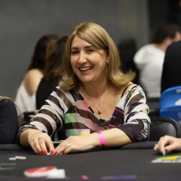 Beth Silva - Representante de Brasil en el Comité de Mujeres de WPF